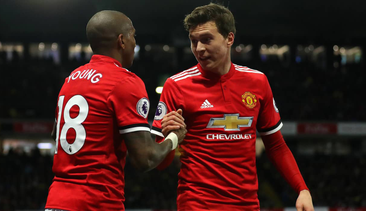 პრემიერლიგა. XIV ტური: იუნაიტედი იგებს, ტოტენჰემი აგებს [VIDEO] | Lelo.Ge