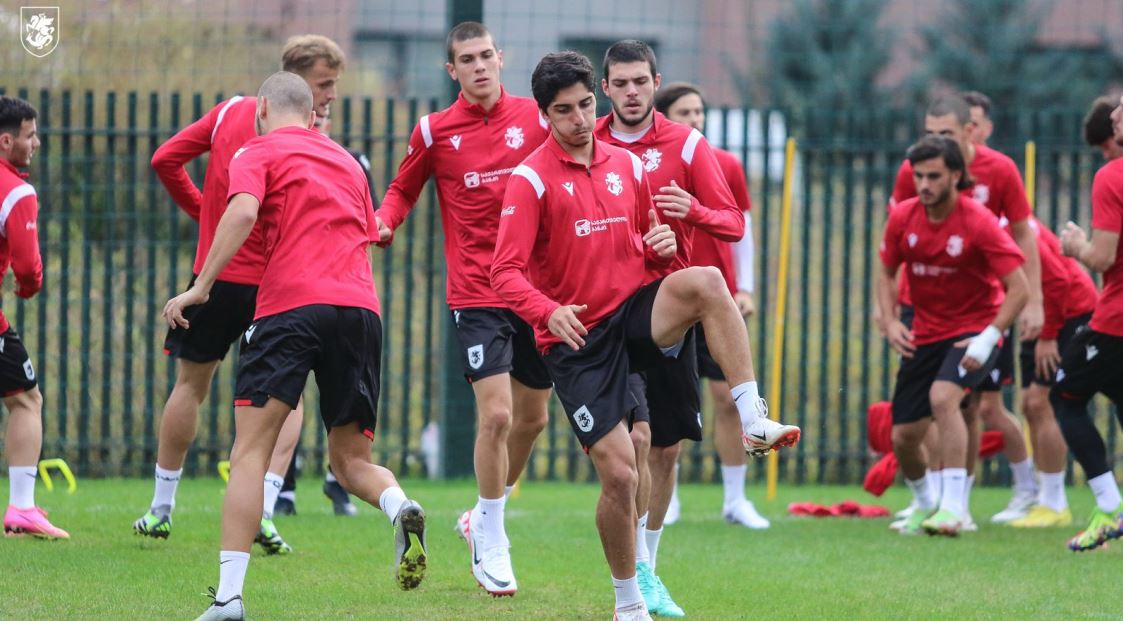 [U21. საკვალიფიკაციო მატჩების წინ. VIDEO] ყველა ფეხბურთელი სვანაძის განკარგულებაშია | Lelo.Ge