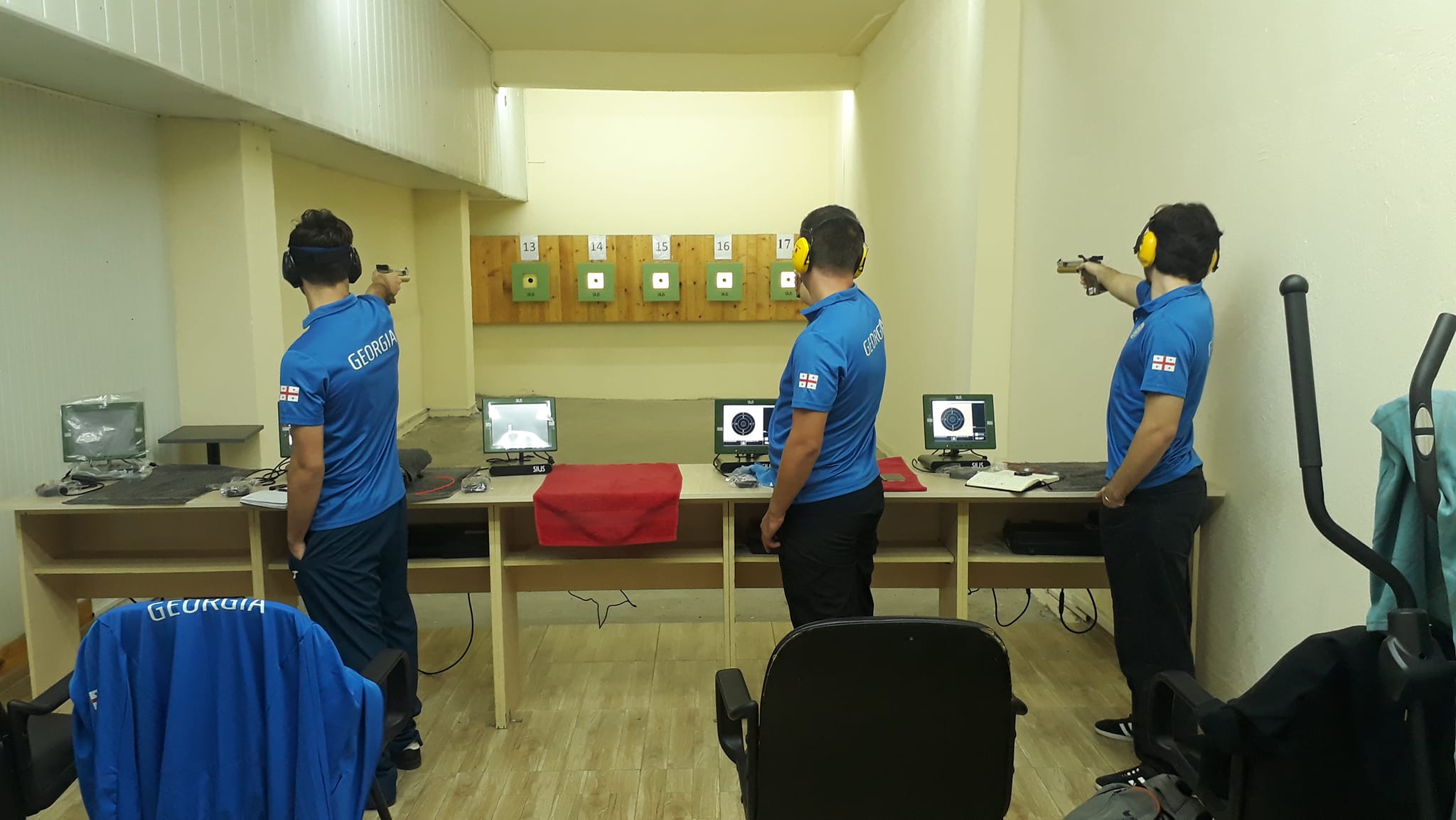 [ტყვიის სროლა. თბილისის ღია თასი] სამეული არ იცვლება | Lelo.Ge