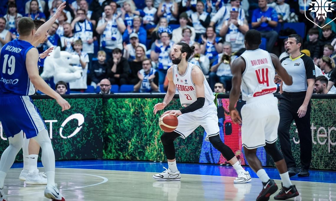 [ევრობასკეტი 2025] ...ნამდვილი კაპიტანი, მაგარი ამერიკელი! საქართველოს ნაკრებმა ფინეთში ...