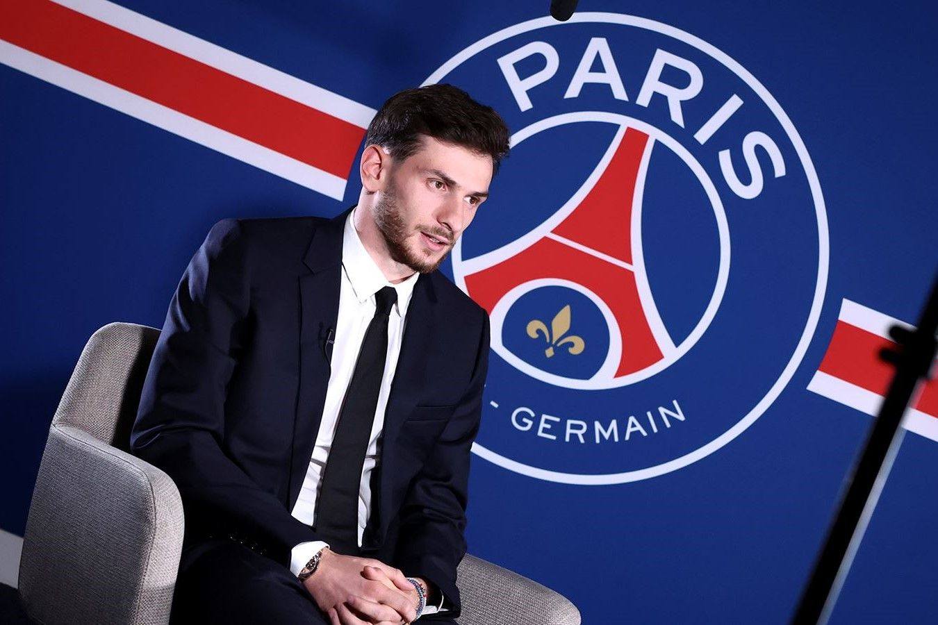 [პირველი ინტერვიუ] ხვიჩა კვარაცხელია: "მინდა, პარიზში ახალი ოცნებებისა და მიზნებისთვის ვიბრძოლო ...